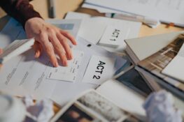 How to Write a Play: A Beginner's Guide to Playwriting - Celtx Blog
