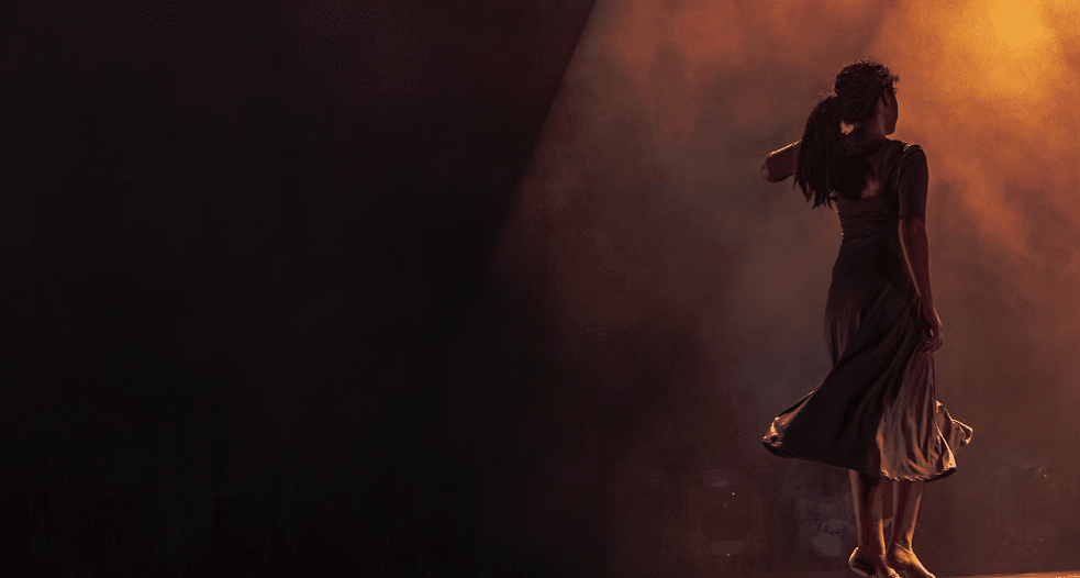 Stage Play vs. Screenplay: Which Format Fits Your Story? - Celtx Blog